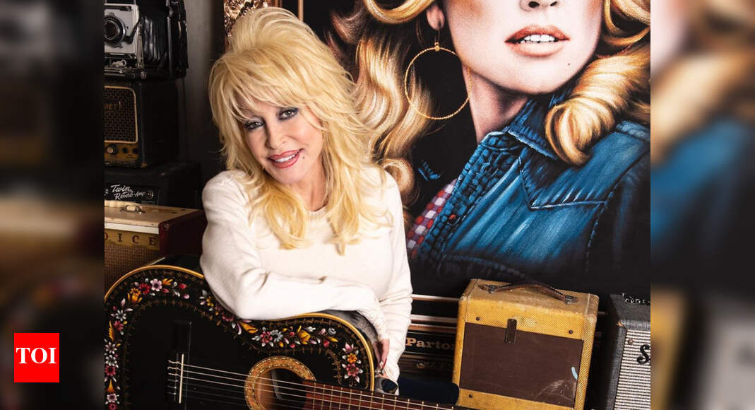 Dolly Parton writes coronavirus quarantine-themed poem: 'This too shall ...