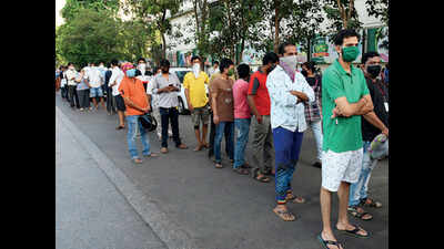 No social distancing? Thane markets, Panvel APMC to stay shut till ...