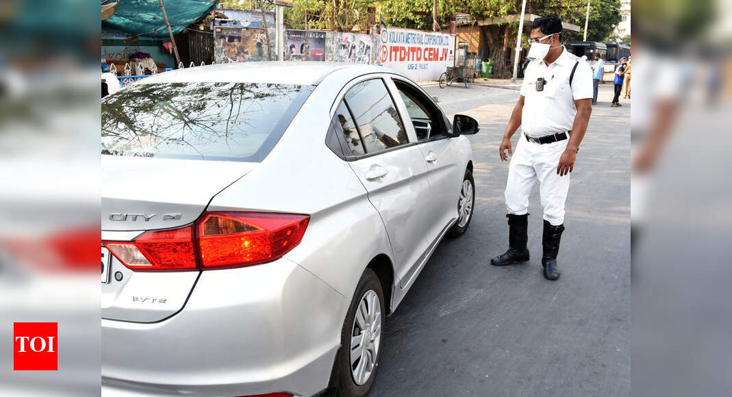 Kolkata: On the ground, police gear up for extended lockdown | Kolkata ...