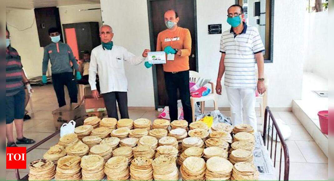 Over 20k women join ‘roti’ campaign to feed poor during lockdown ...