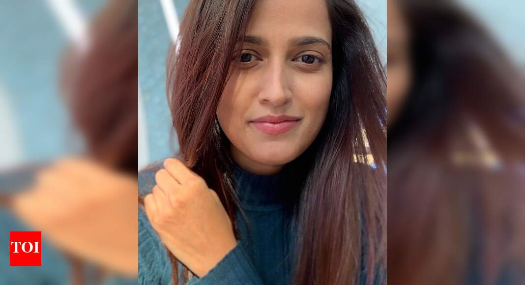 Rucha Inamdar: Rucha Inamdar channels her inner photography skills amid ...