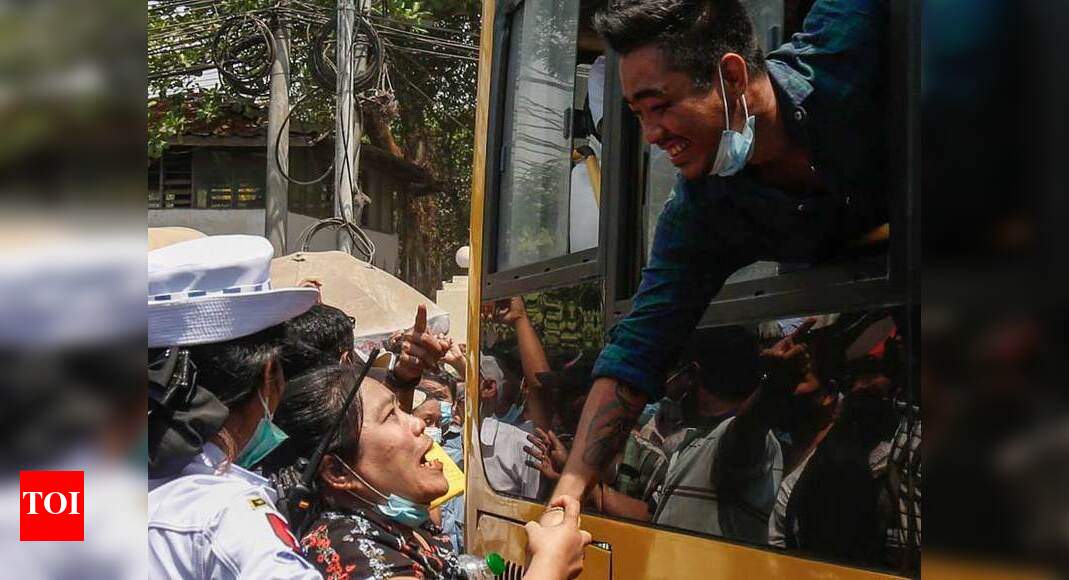 Almost 25,000 to be freed under Myanmar prisoner amnesty - Times of India