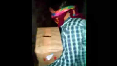 Video of liquor smuggling from closed shop in Bhopal goes viral ...