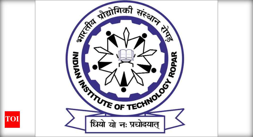 IIT Ropar researchers conceptualised Wardbot to serve food and medicine ...