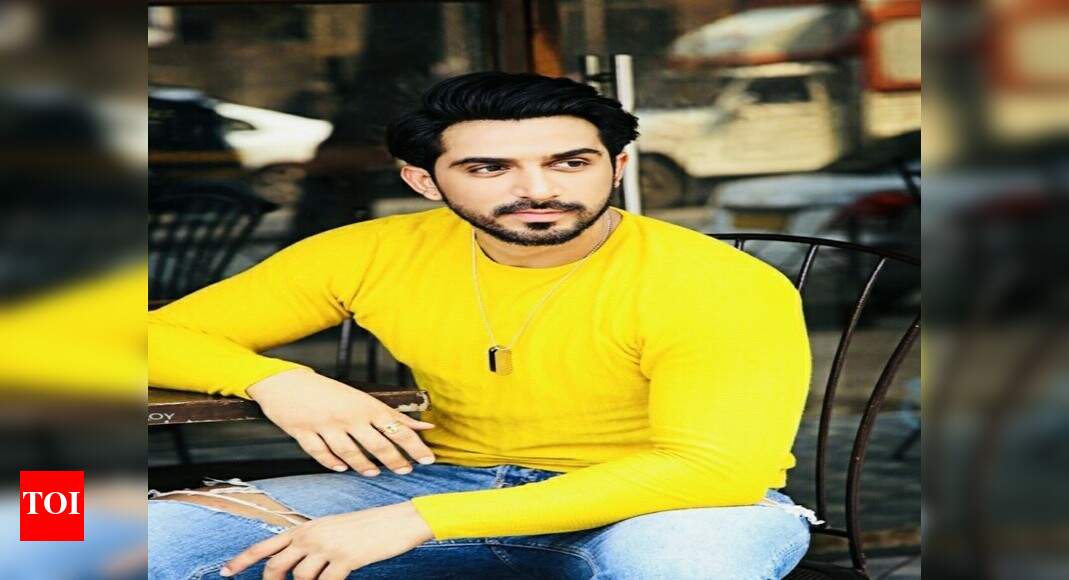 Actor Anuraag Malhan unable to attend his father’s funeral in Delhi ...