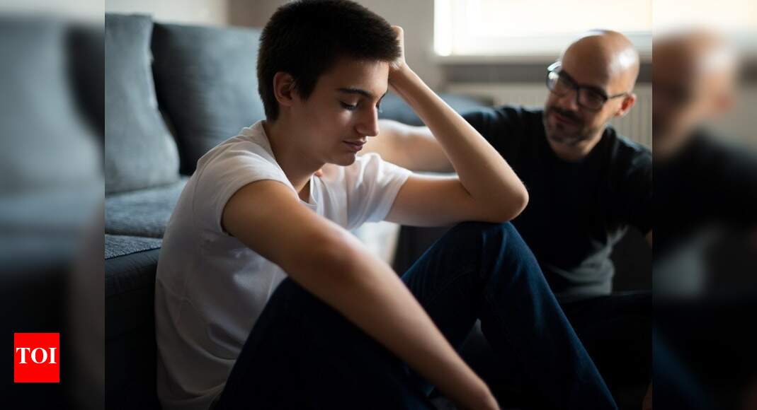 6 ways to resolve conflict with your teenagers - Times of India