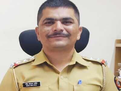 Amid coronavirus lockdown, this Mumbai cop cycles 46km daily for work ...