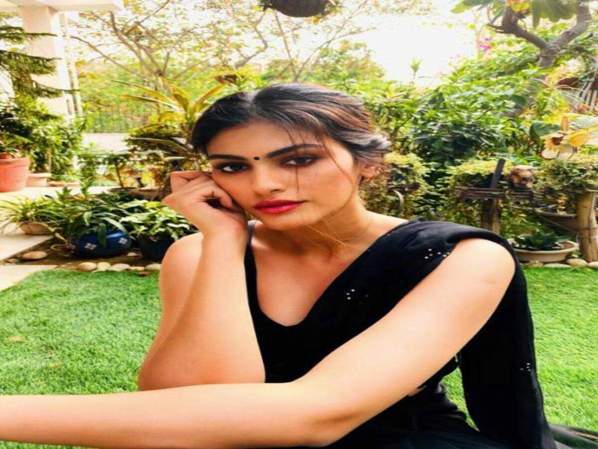 Shefali Sood looks enchanting in this photoshoot