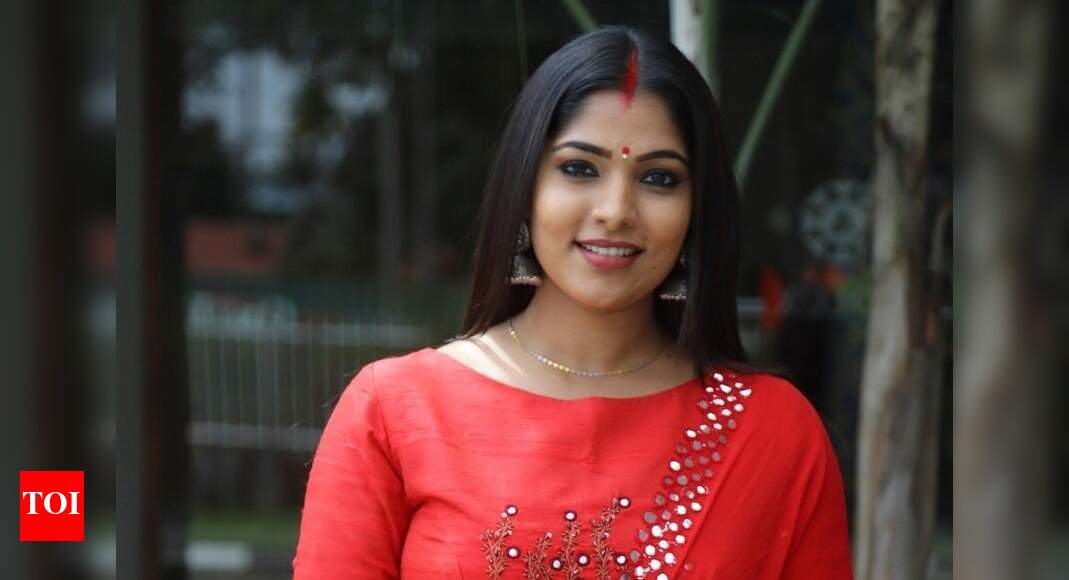 #LockdownHobbies: Muktha brushes up her drawing skills - Times of India
