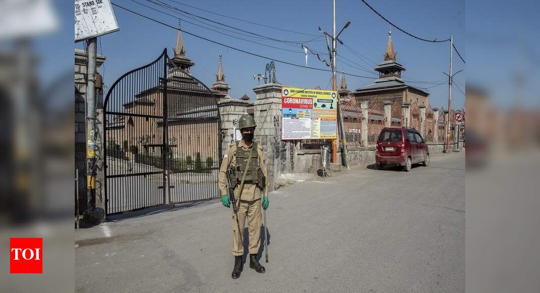 Restrictions tightened in Kashmir after reports of lockdown violations ...