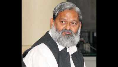 Arvind Kejriwal should arrange stay of Delhi govt employees from ...