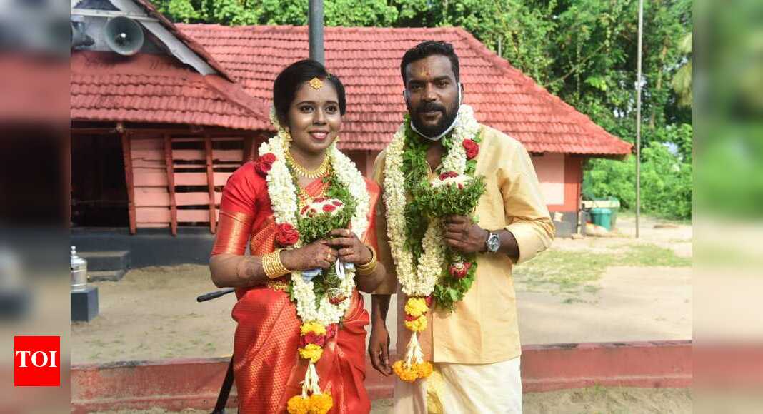 Manikandan R. Achari Wedding: Lockdown wedding: Actor Manikandan Achari ...