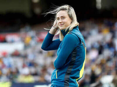 Ellyse Perry extends contract with Sydney Sixers for two more seasons ...