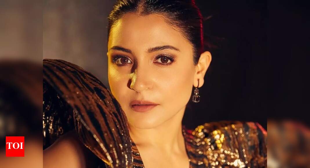 Katrina Kaif, Sonam Kapoor, Varun Dhawan and others wish Anushka Sharma ...