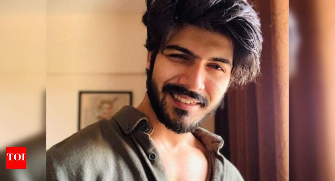 ‘Nazar 2’ actor Sheezan Mohammad pays tribute to Rishi Kapoor on social ...