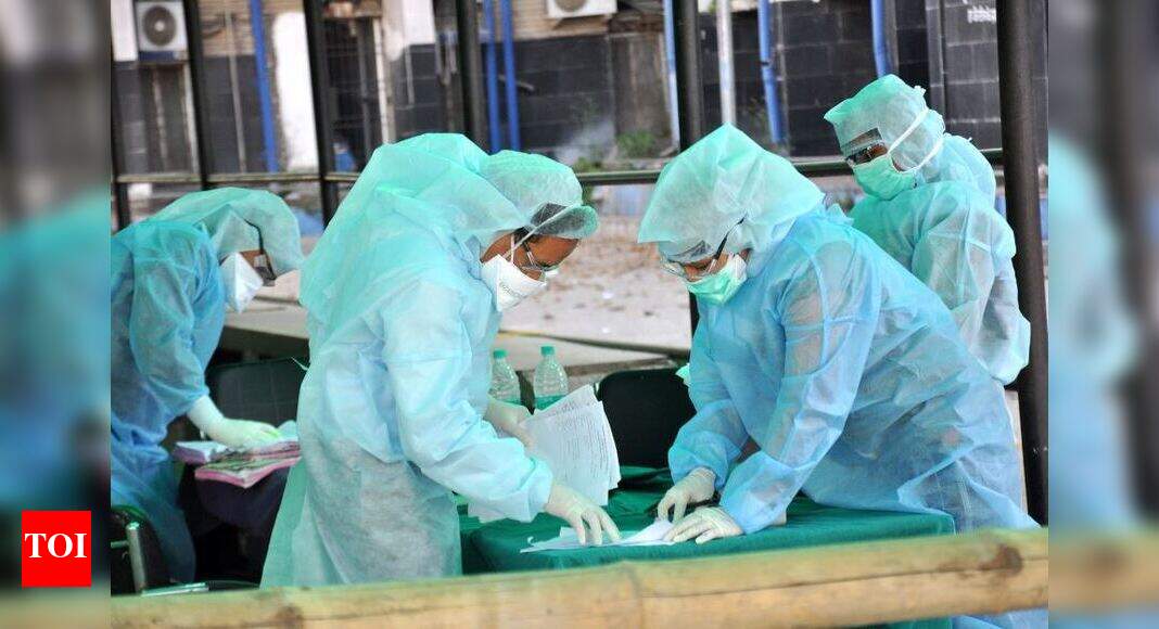 'Full PPE attire for healthcare personnel in high-risk work': Govt's ...
