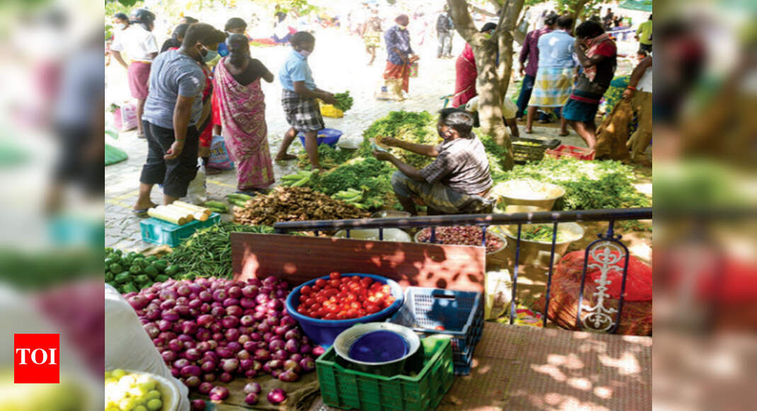 Chennai: Retailers mark up vegetable prices | Chennai News - Times of India