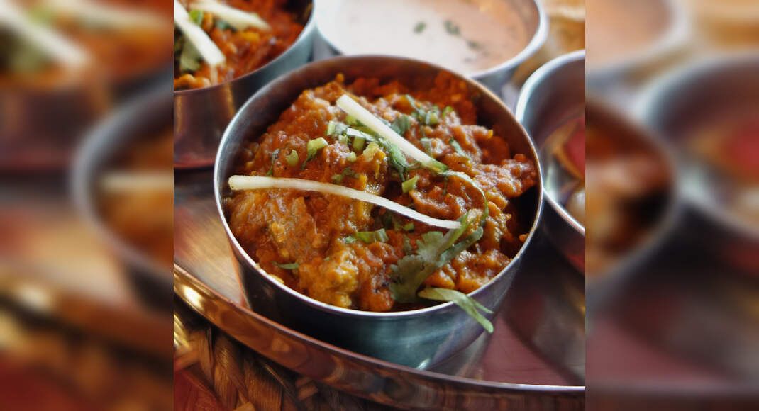 Chicken Dhaniya Adraki Recipe: How to Make Chicken Dhaniya Adraki ...