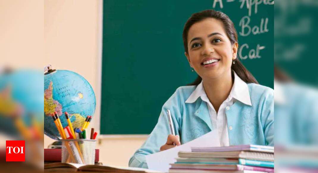 Maharashtra: Teachers, board exam moderators can travel amid lockdown ...