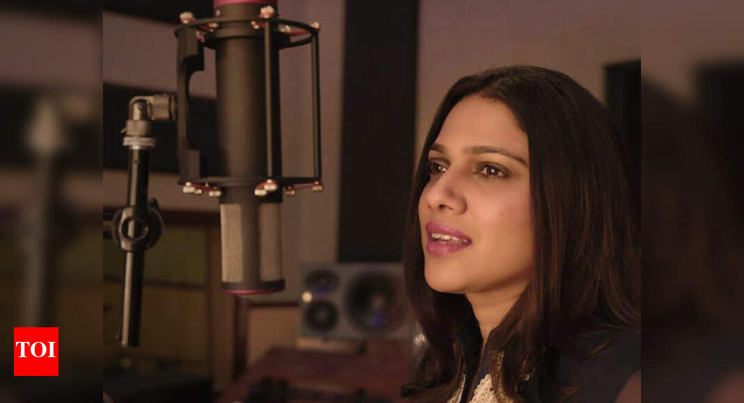 Gayatri Asokan renders the famous ‘Hum Ko Mann Ki Shakti Dena ...