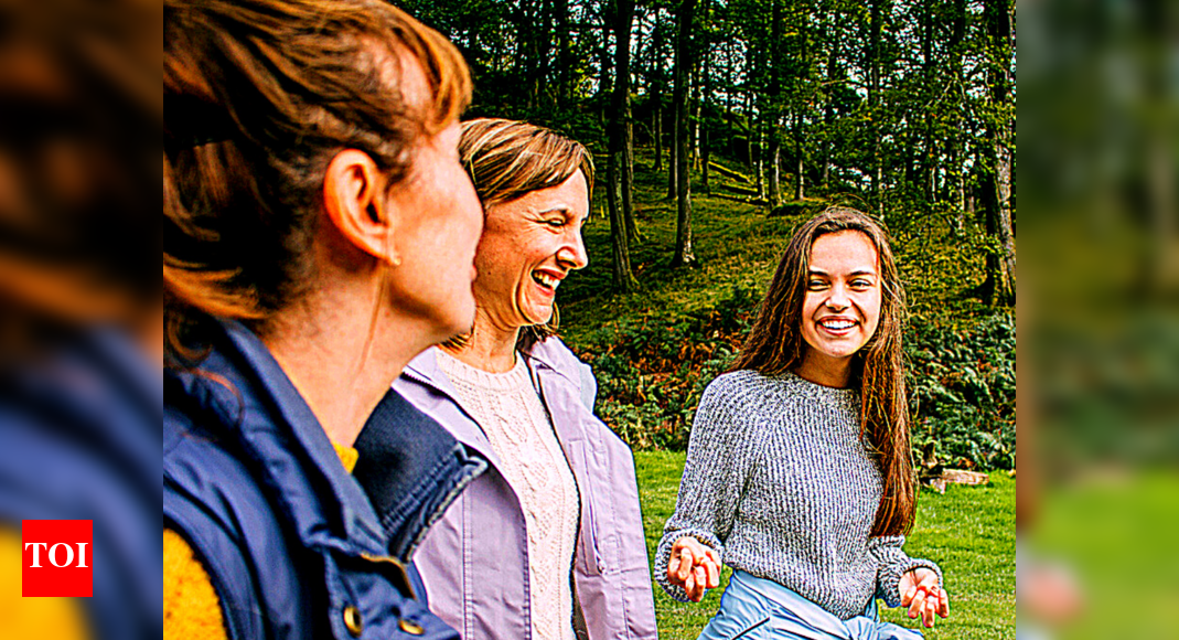 What to talk about with distant relatives - Times of India