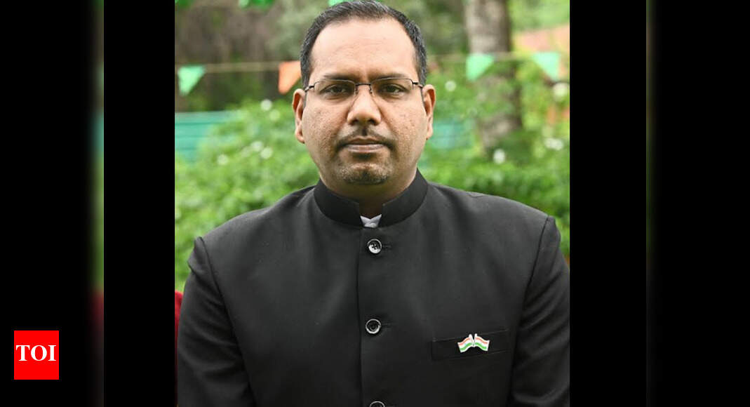 Gaya: DM asks hotels to allow paid quarantine of returnees | Gaya News ...