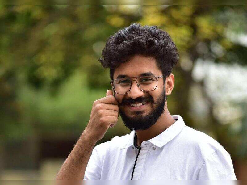 Vasuki Vaibhav impresses all with his latest cover song | Kannada Movie ...