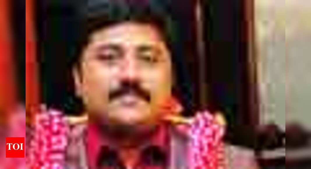 Gnanavel hosts wedding reception | Hindi Movie News - Times of India