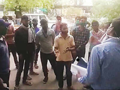 Rajasthan: With no food & money, over 30 Bihar workers stuck in ...