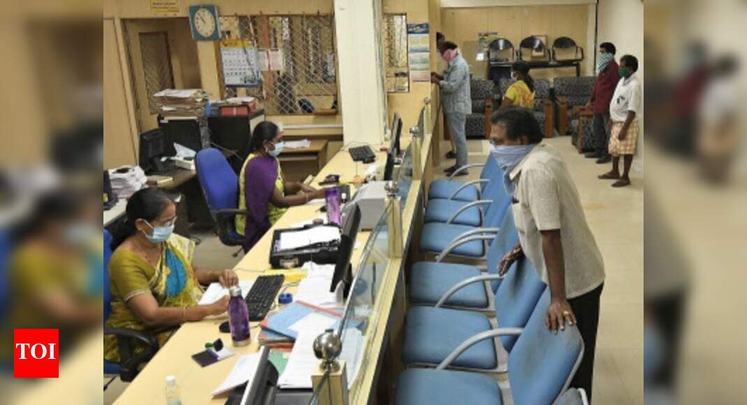 Bank staff under pressure to work at full capacity - Times of India