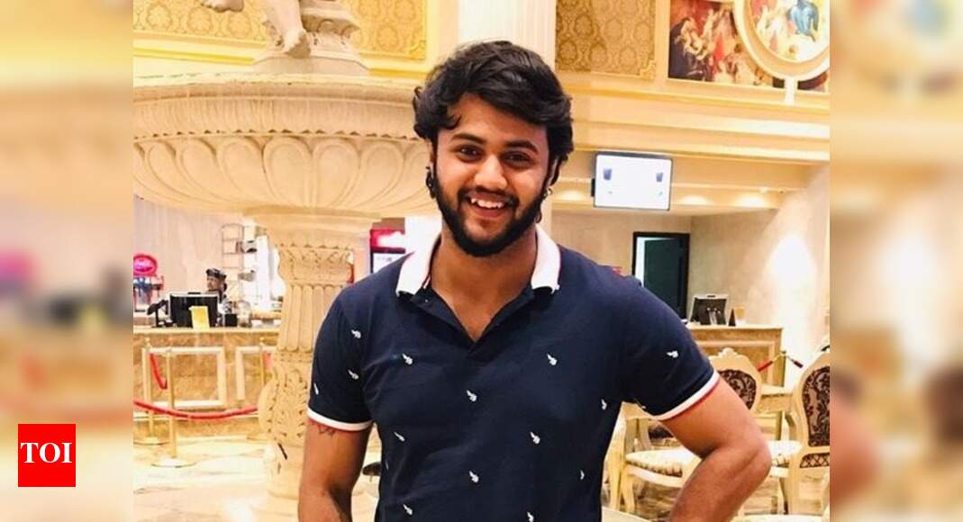 Watch: Azhagu fame Avinash Ashok makes a Covid-19 awareness video urging everyone to follow ...