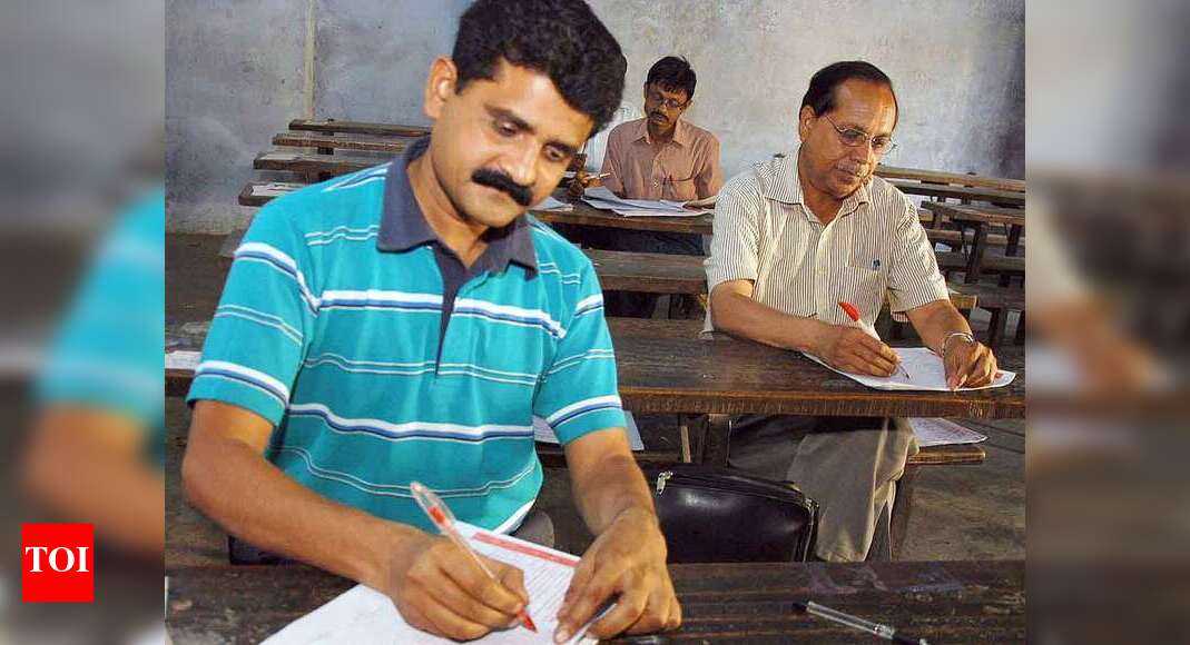 CBSE Evaluation News: CBSE to resume Class 10th and 12th answer sheets ...