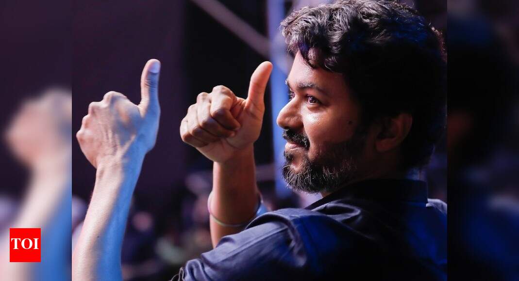 'Master' actor Vijay rescues a family of 11 females from Thoothukudi ...