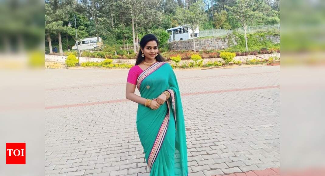 Kanmani fame actress Leesha Eclairs focuses on fitness amid lockdown ...