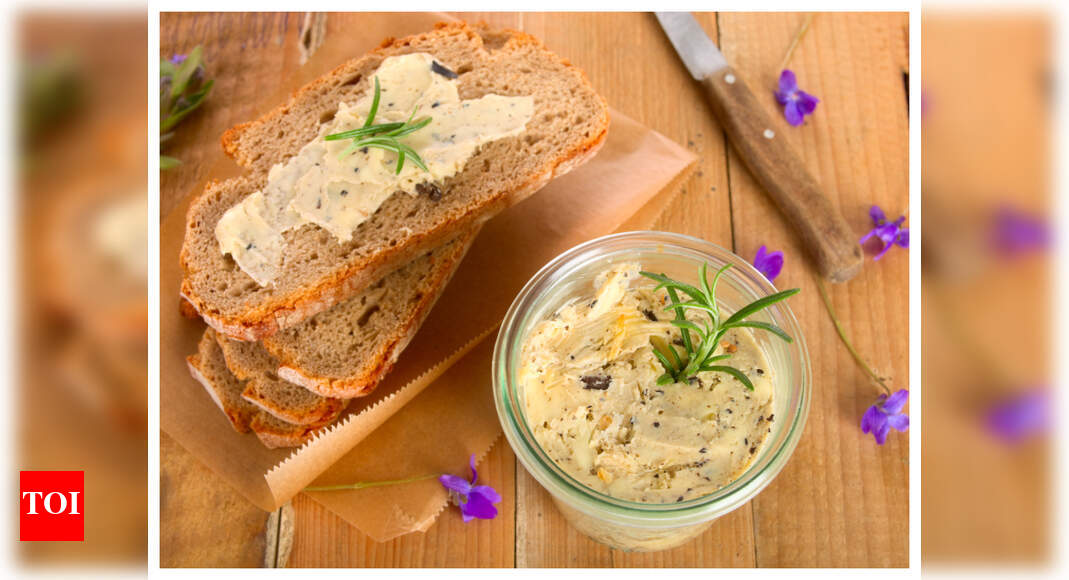 How to make no garlic garlic bread at home without an oven - Times of India