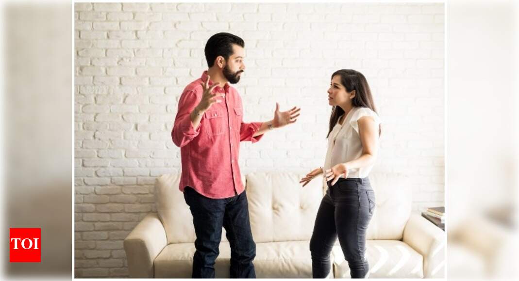 Tackling Couple Quarantine Issues Effectively Times Of India