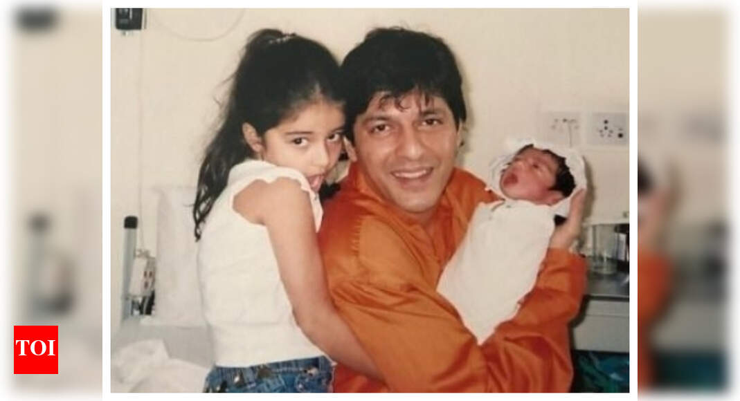 THIS throwback picture of Ananya Panday with father Chunky and baby ...