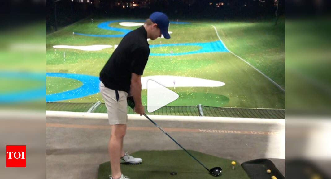 I don't think I swing hard enough: Steve Smith on his golf skills | Off ...