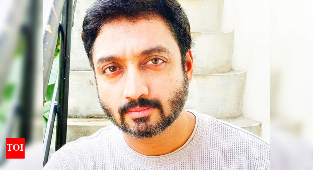 Sarath Das is a flautist as well | Malayalam Movie News - Times of India