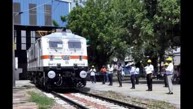 DLW manufactures electric engine in a week | Allahabad News - Times of ...