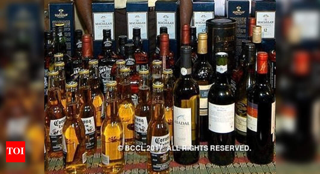 Delhi excise dept raids pvt liquor shop in Pitampura for using ...