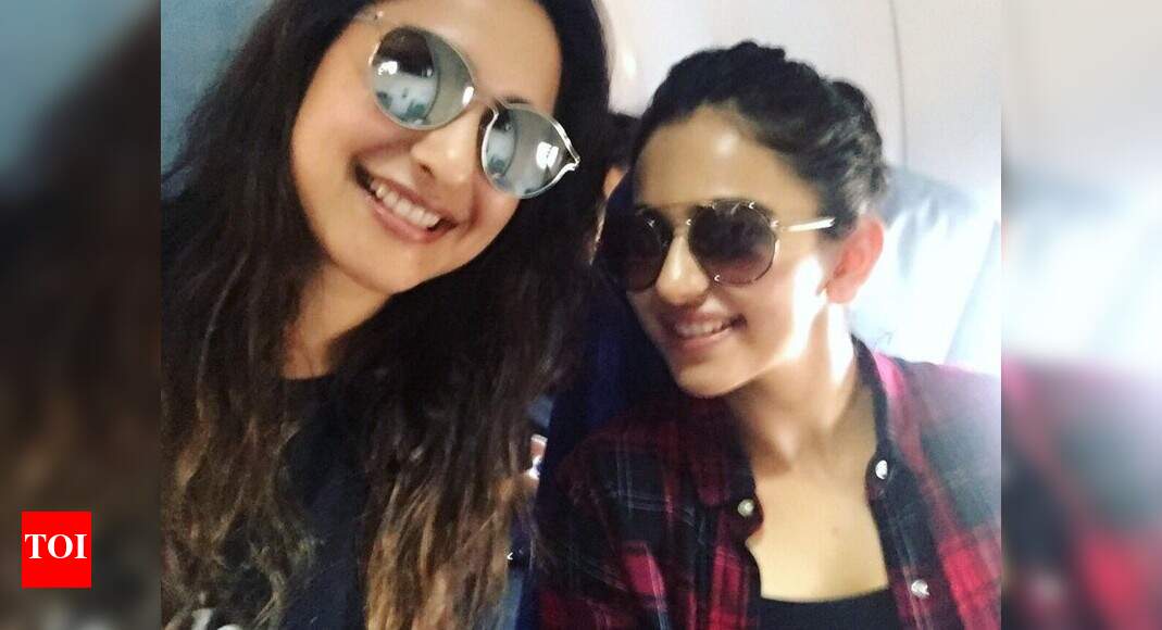 When Rakul Preet and Prajya Jaiswal exchanged desserts during lockdown ...