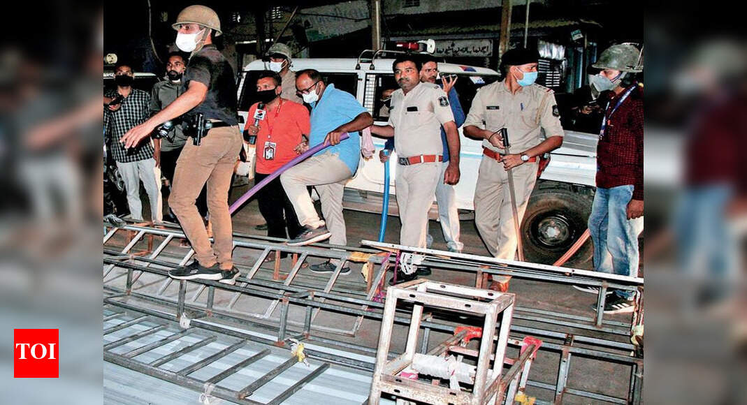 Rajkot: Rumours spark violence in red zone | Rajkot News - Times of India