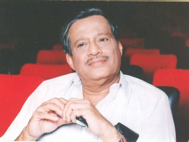 Marathi writer, playwright Ratnakar Matkari dead - Times of India