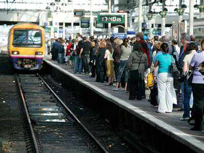 UK stations put crowd-control measures in place - Times of India
