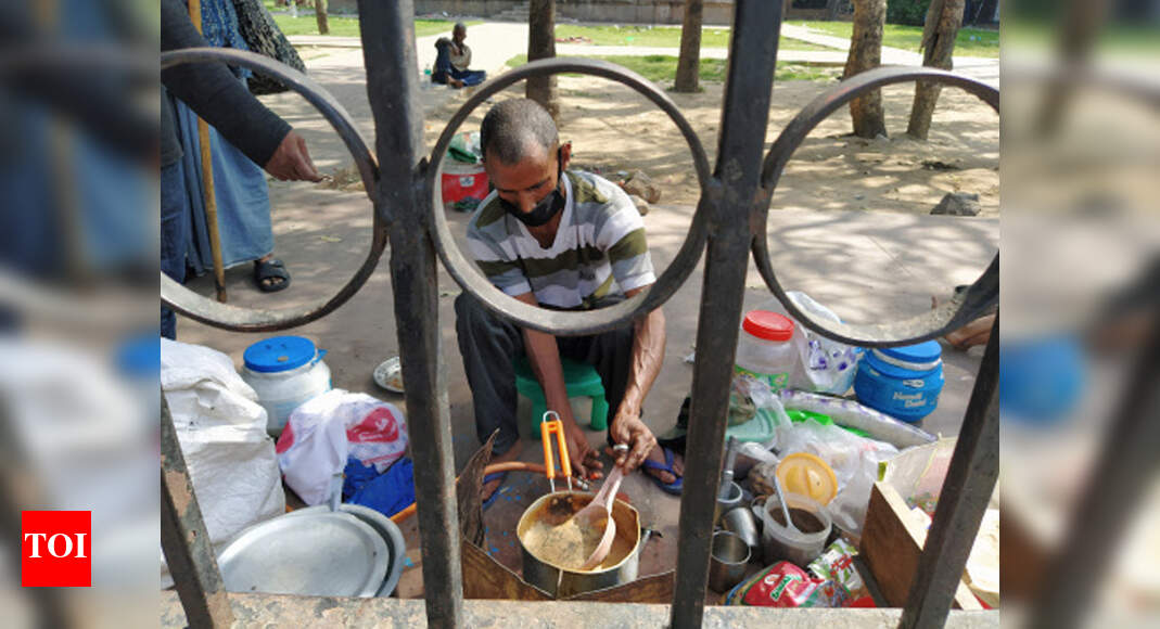 Days after relaxation in lockdown guidelines, tea shops open in Delhi ...