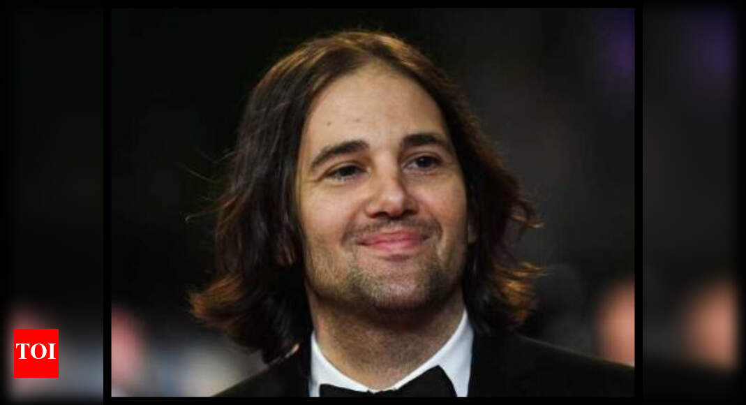 'It Follows' director David Robert Mitchell to helm superhero film ...