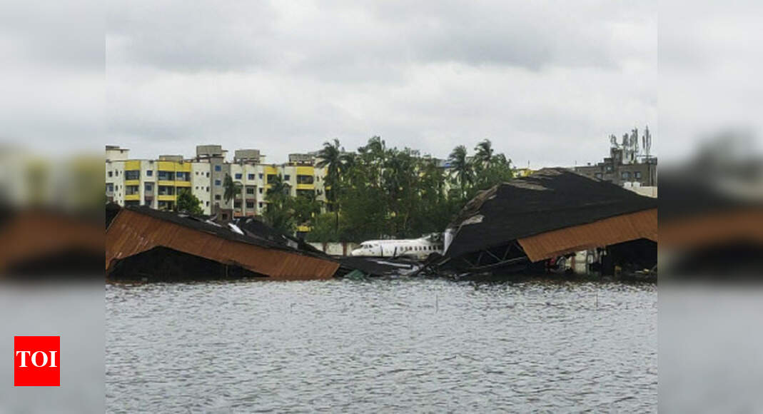 Cyclone Amphan News: 4 additional NDRF teams being airlifted to Kolkata in view of damage caused ...