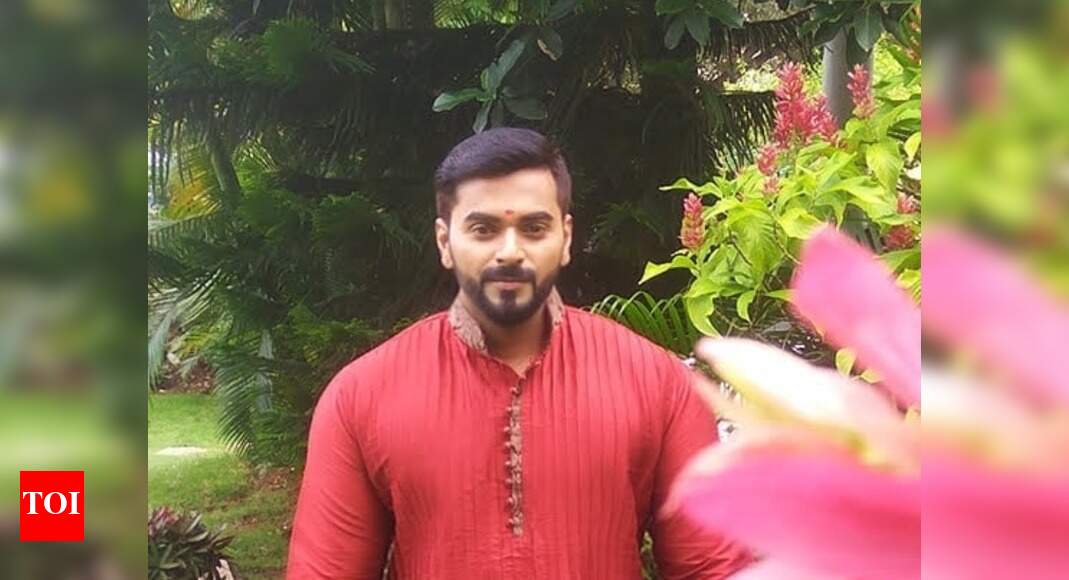 Watch: Endrendrum Punnagai fame Nithin Krishnamurthy Iyer gets ...