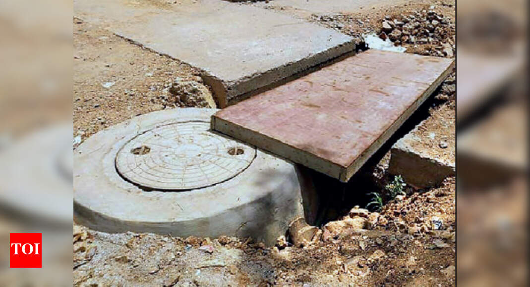 Bengaluru: Sanitary pit poses threat to residents | Bengaluru News ...